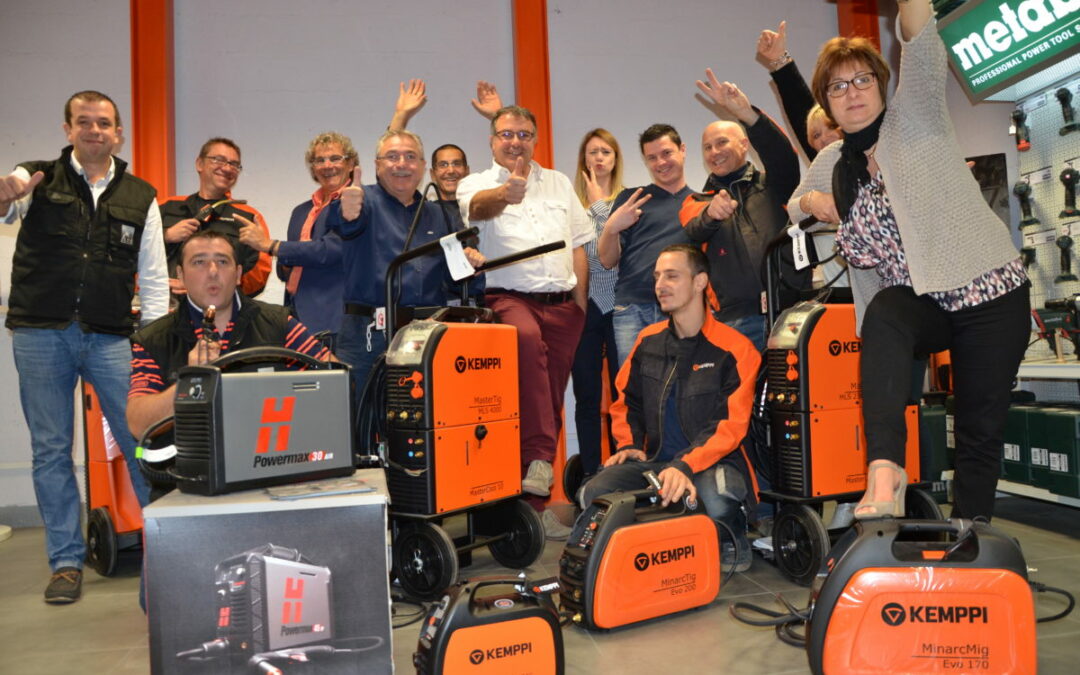 Groupe (4) - S.T.S. : Soudage, coupage, aspiration, produits de soudages